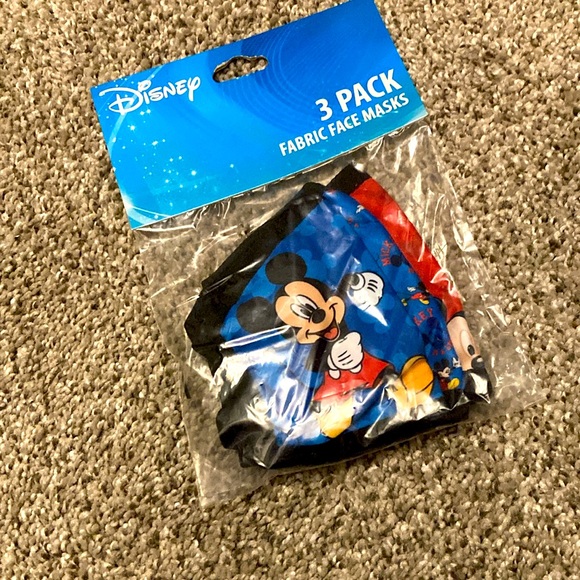 Disney | Accessories | Nwt Disney Mickey Mouse Fabric Kids Face Masks ...